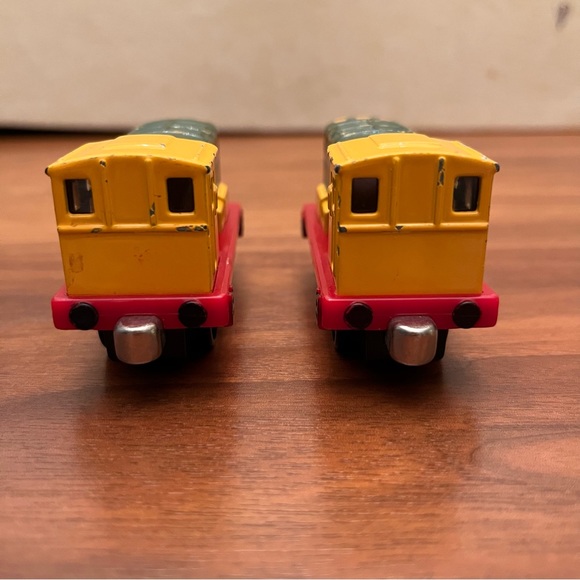 Thomas & Friends | Toys | Thomas Friends Iron Bert Iron Arry Diecast ...